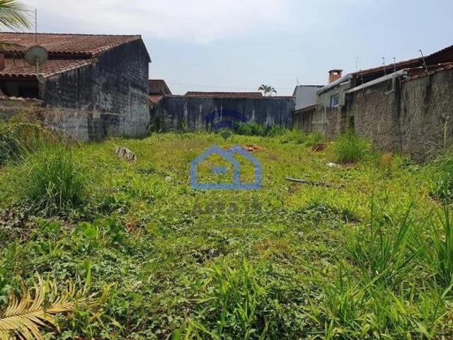 Terreno à venda no bairro do Massaguaçu em Caraguatatuba, SP Terreno de 300m², já aterrado Próxi