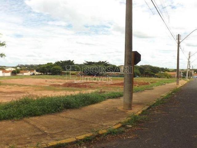 Terreno a venda no bairro do Carmo em Araraquara: excelente oportunidade!