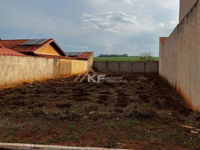 Terreno á Venda no Bairro Estação em Serra Azul / SP