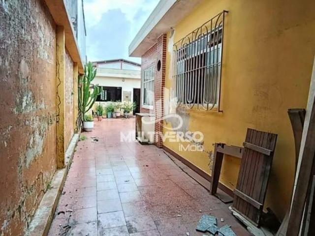 Terreno à venda, no bairro Estuário em Santos