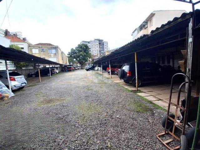 Terreno à venda no Bairro Floresta em Porto Alegre
