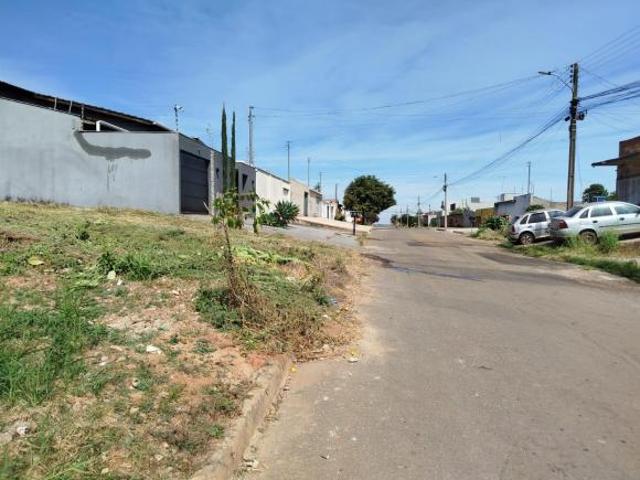 Terreno à venda no bairro Itamaraty 2ª Etapa Anápolis/GO
