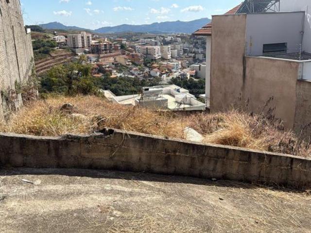 Terreno à venda no bairro Jardim Bandeirantes Poços de Caldas/MG