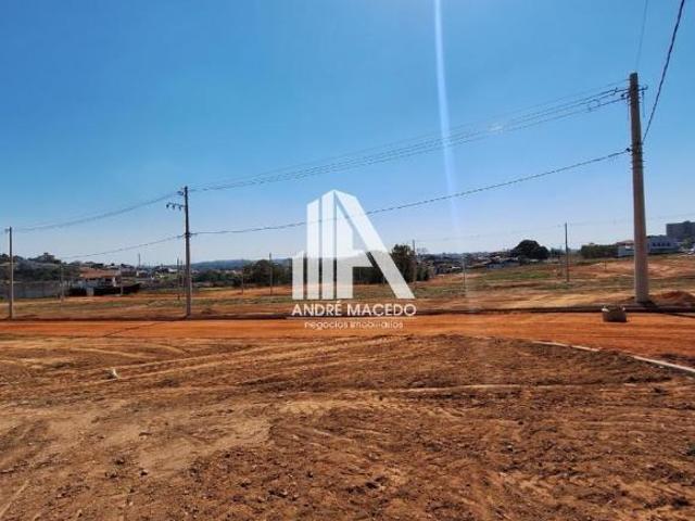 Terreno à venda no bairro Jardim dos Oliveiras em Mogi Guaçu/SP