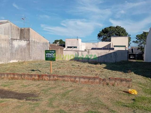 Terreno a venda no bairro Jardim Itália Maringá/PR