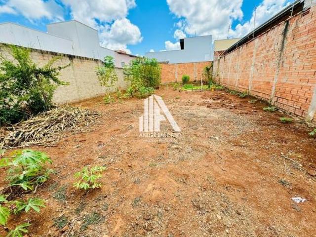 Terreno à venda no bairro Jardim Santa Cruz em Mogi Guaçu/SP