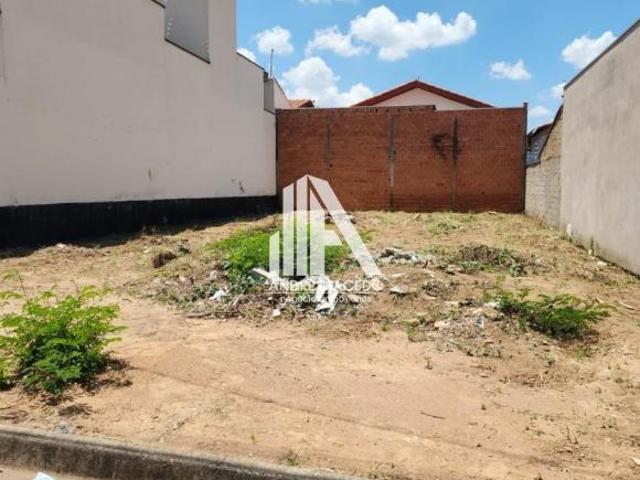 Terreno à venda no bairro Jardim Santa Cruz em Mogi Guaçu/SP