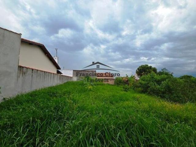 Terreno à venda no bairro Jardim Santa Luzia Guaratinguetá/SP