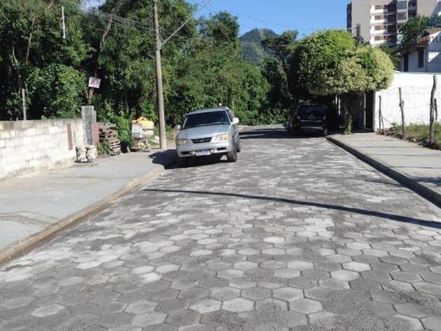Terreno à venda no bairro Loteamento Altamir Tibiriça Pimenta Caraguatatuba/SP