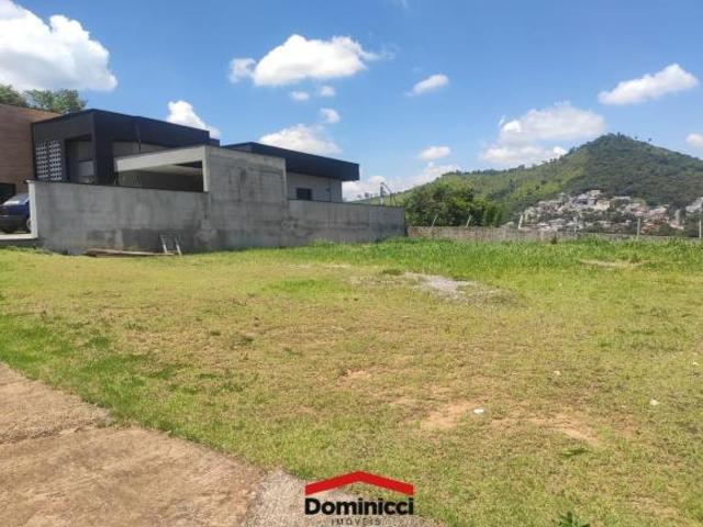 Terreno à venda no bairro Loteamento Villagio Passaredo Atibaia/SP