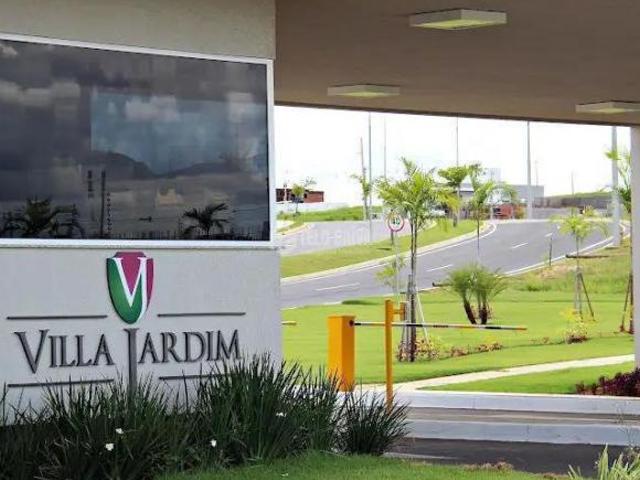 Terreno à venda no bairro Parque Amperco Cuiabá/MT