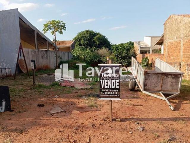 Terreno à venda no bairro Parque Danielle Umuarama/PR