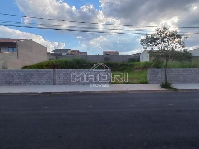 Terreno à venda no bairro Parque dos Cocais em Valinhos