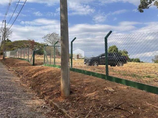 Terreno à venda no bairro Parque Jatibaia em Campinas