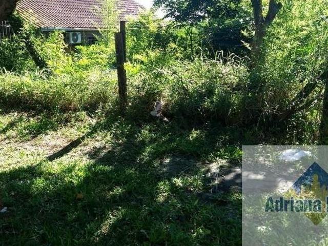 Terreno à venda no bairro Parque Santa Fé em Porto Alegre RS com 300,00 m² de área. Aproveite esta o