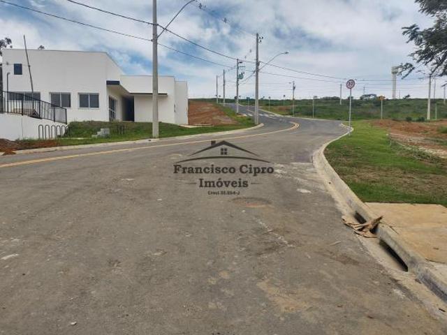 Terreno à venda no bairro Pingo de Ouro Condominio Reserva das Figueiras Guaratinguetá/SP