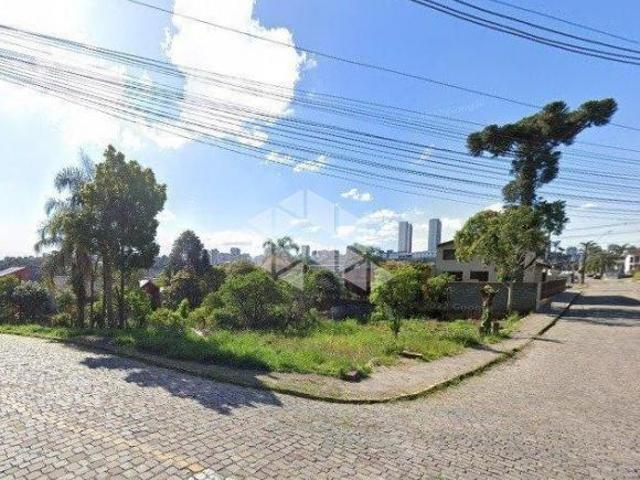 Terreno à venda no bairro Planalto, Caxias do Sul