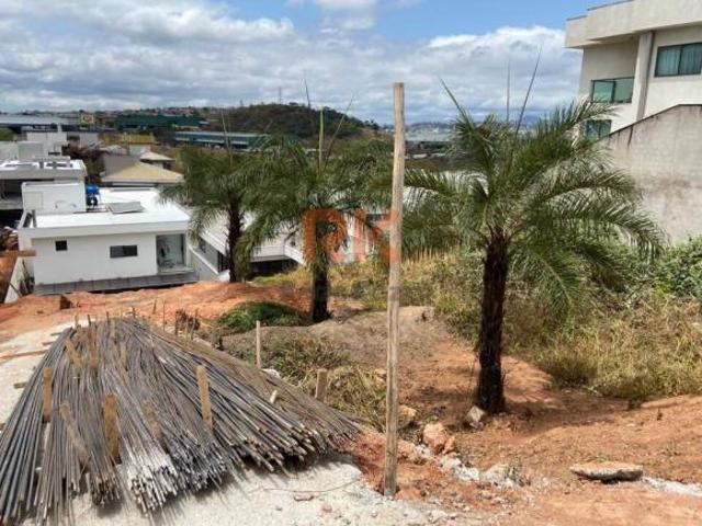 Terreno à venda no Bairro Portal do Sol Contagem