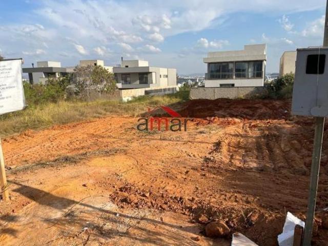Terreno à venda no bairro Portal do Sol em Contagem/MG