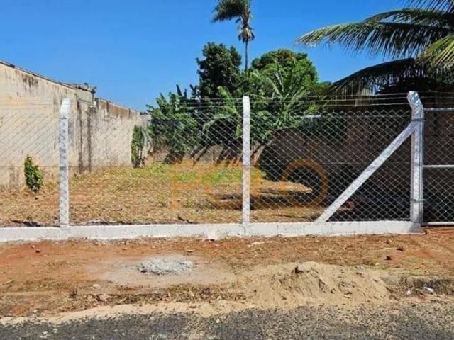 Terreno à venda no bairro Presidente Roosevelt em Uberlândia