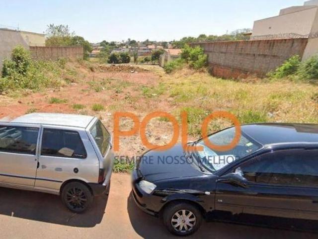 Terreno à venda no bairro Presidente Roosevelt em Uberlândia