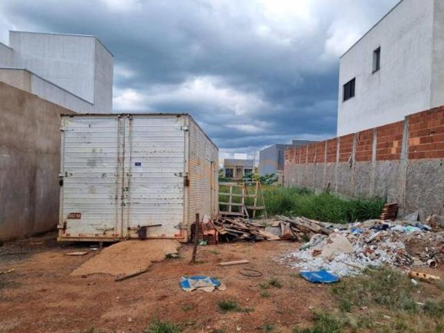 Terreno à venda no bairro Quinta Alto Umuarama em Uberlândia
