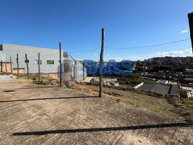 Terreno à venda no bairro Real de Queluz Conselheiro Lafaiete/MG