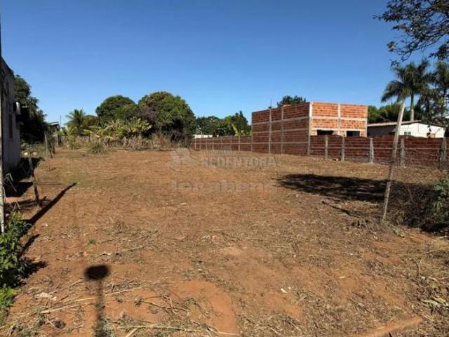 Terreno à Venda No bairro Residencial Floriano Tarsitano