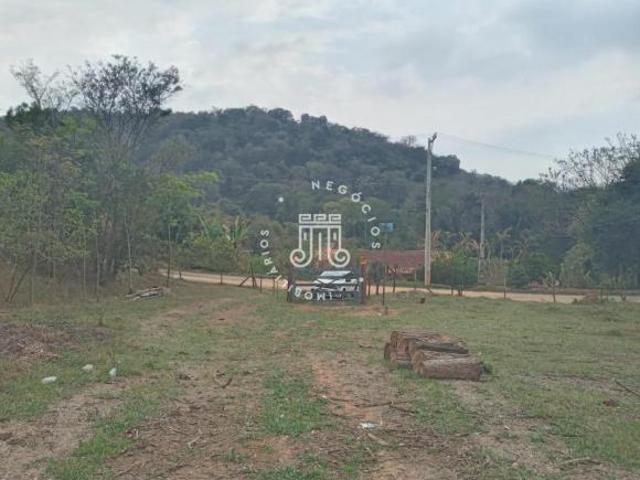 TERRENO A VENDA NO BAIRRO RIO ACIMA MONTERREY EM LOUVEIRA/SP