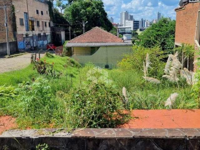 Terreno a venda no bairro Rio Branco em Caxias do Sul