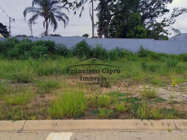 Terreno à venda no bairro São Dimas Condomínio Residencial Vila Nova Guaratinguetá/SP