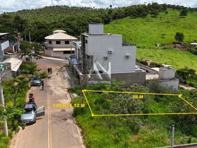 Terreno à venda no bairro São Lucas Conselheiro Lafaiete/MG