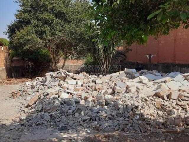 Terreno a venda no bairro Selmi Dei, Araraquara Oportunidade unica!