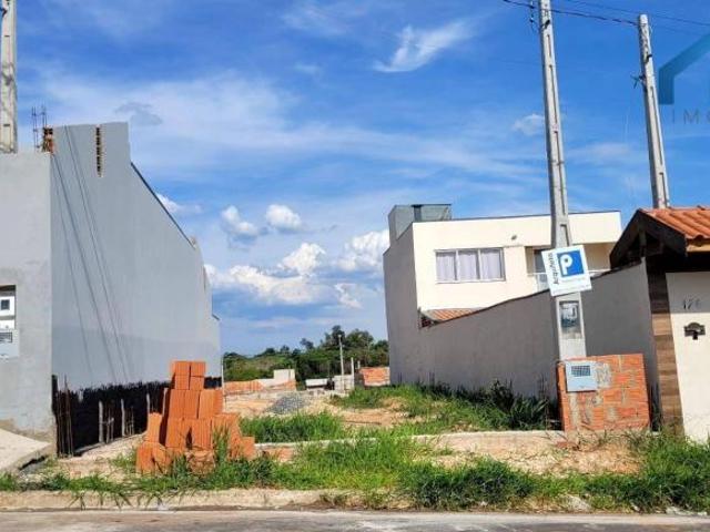 Terreno à Venda no Bairro Taquaral