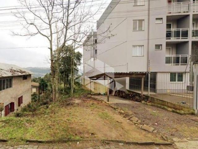 Terreno à venda no bairro Tijuca, Caxias do Sul