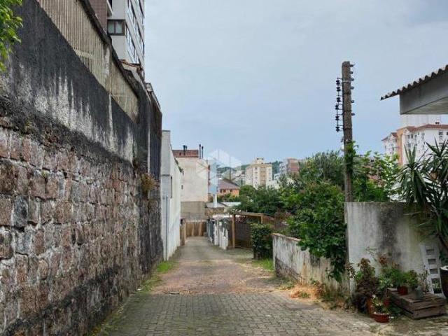 Terreno à venda no bairro Tristeza com 608m²