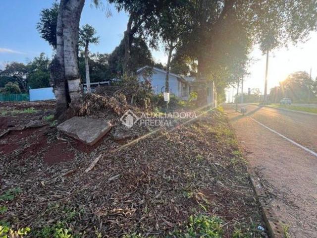 Terreno à Venda no Bairro Universitário!