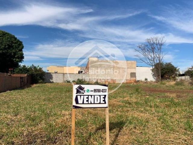 Terreno à venda no bairro Vila Guarujá Campo Mourão/PR
