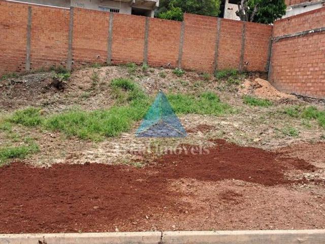 Terreno a venda no bairro Vila Dainese