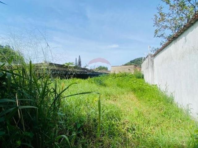 Terreno à Venda no Guaiúba – Guarujá/SP Próximo à Praia do Tombo | 523 m² | Pronto para construir
