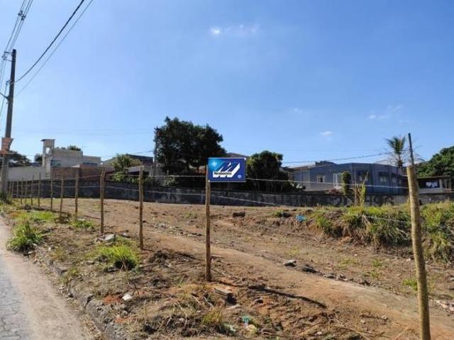 Terreno à venda no Kennedy