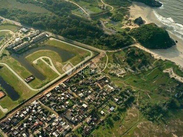 Terreno a venda no Ilhas Park