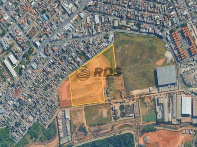 Terreno à venda no Jardim Novo Portugal