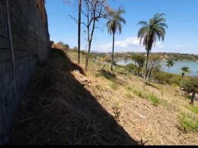 Terreno à venda no Jardim Atlântico