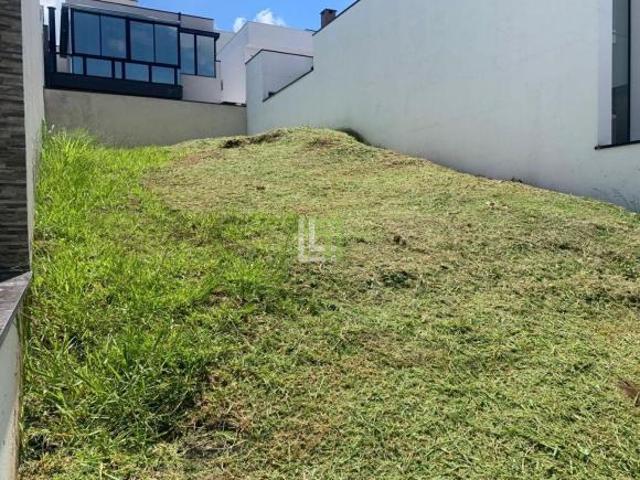 Terreno à venda no Jardim Celeste
