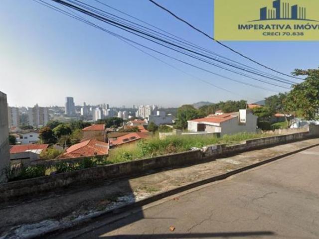 Terreno à venda no Jardim das Samambaias