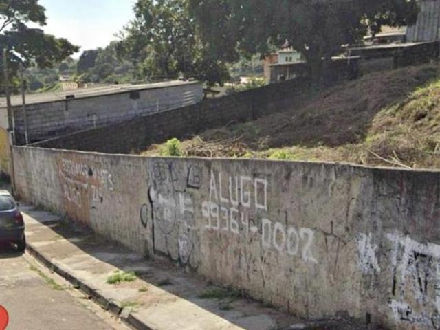 Terreno à venda no Jardim do Lago