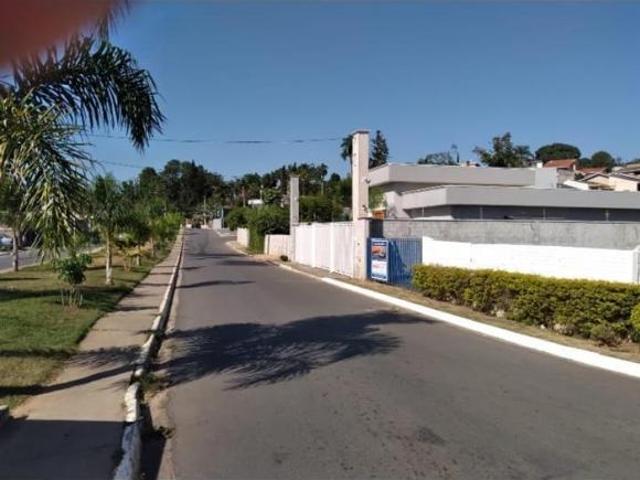 Terreno à venda no Jardim do Lago