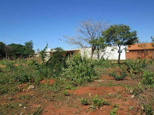 Terreno à Venda no Jardim Lagoa Dourada em Campo Grande/MS medindo 410,91 m² sito a Rua Ximburê a 50