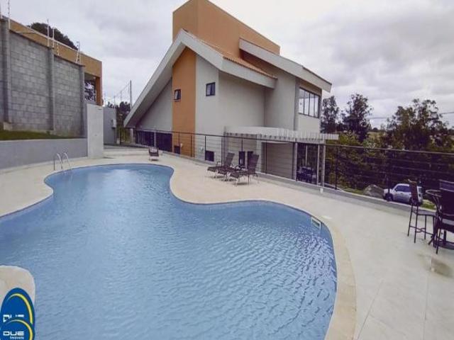Terreno a venda no Jardim Laguna de esquina com 300 m²